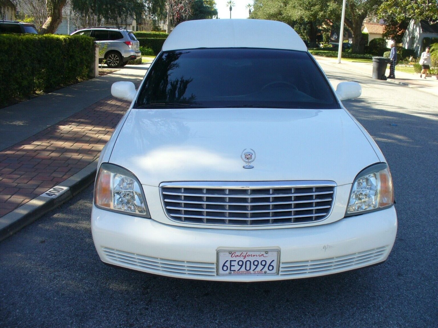2000 Cadillac Deville hearse [pristine shape] for sale