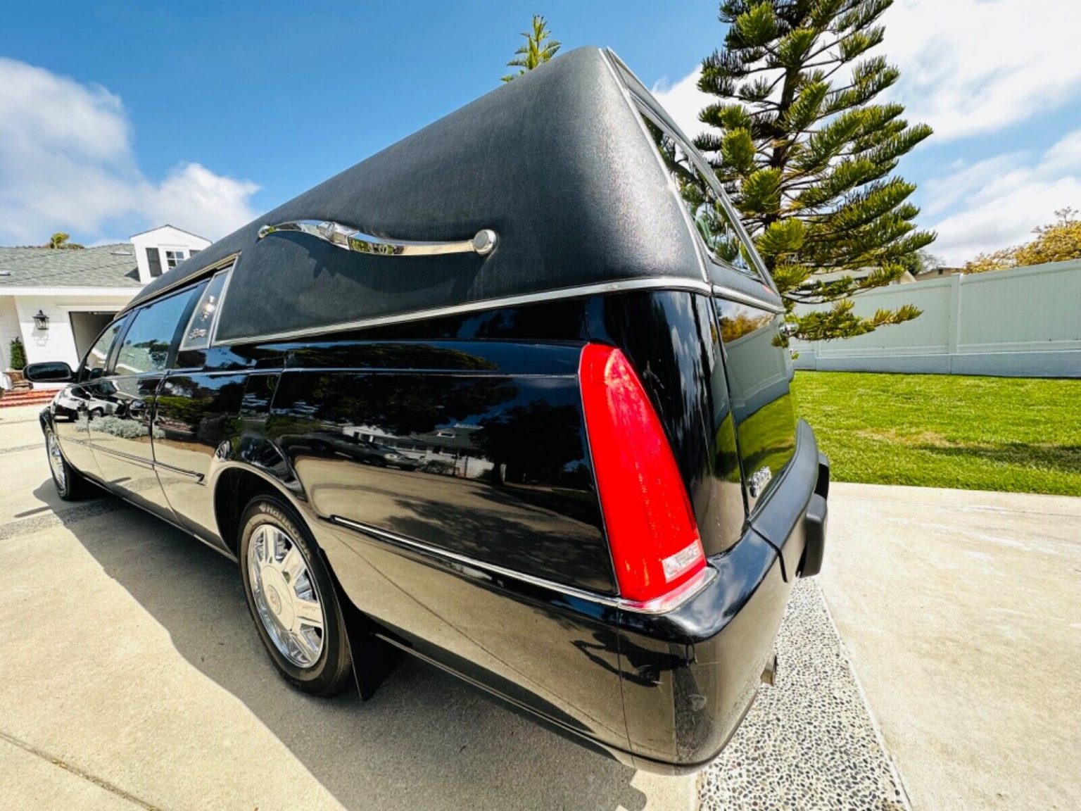 2008 Cadillac DTS Superior Coach Hearse [excellent shape] for sale