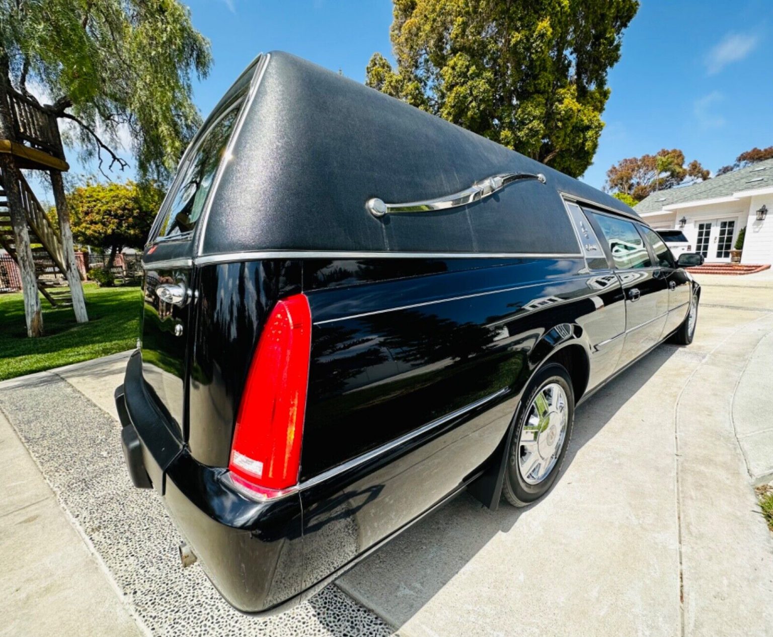 2008 Cadillac DTS Superior Coach Hearse [excellent shape] for sale