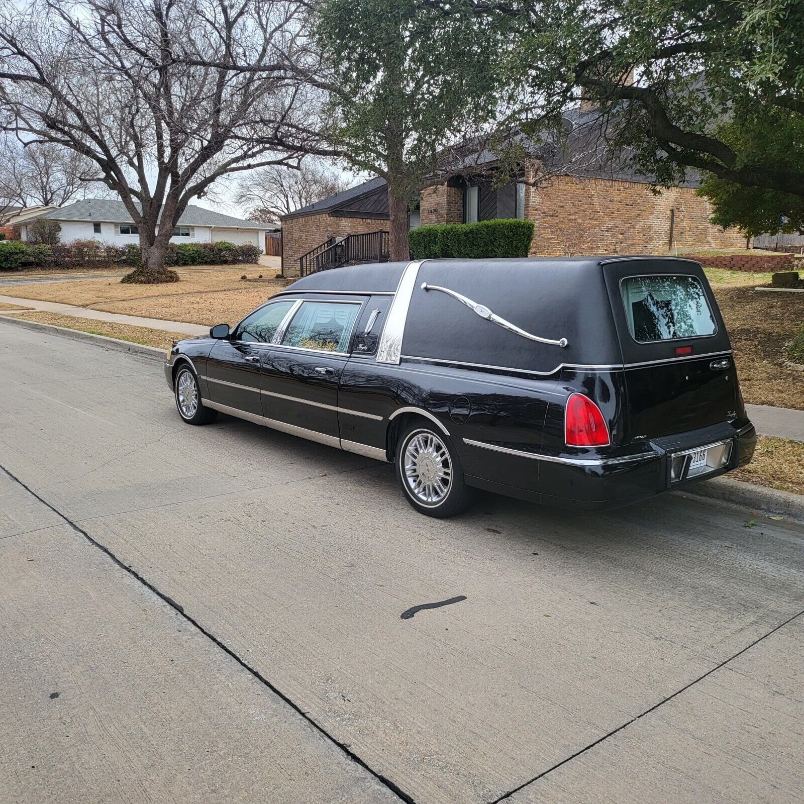 2007 Lincoln Hearse [many custom features] for sale