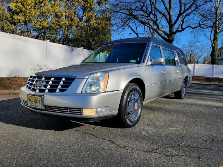 2008 Cadillac S&S Hearse [great shape] for sale