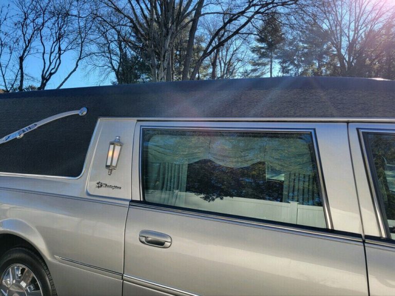 2008 Cadillac S&S Hearse [great shape] for sale